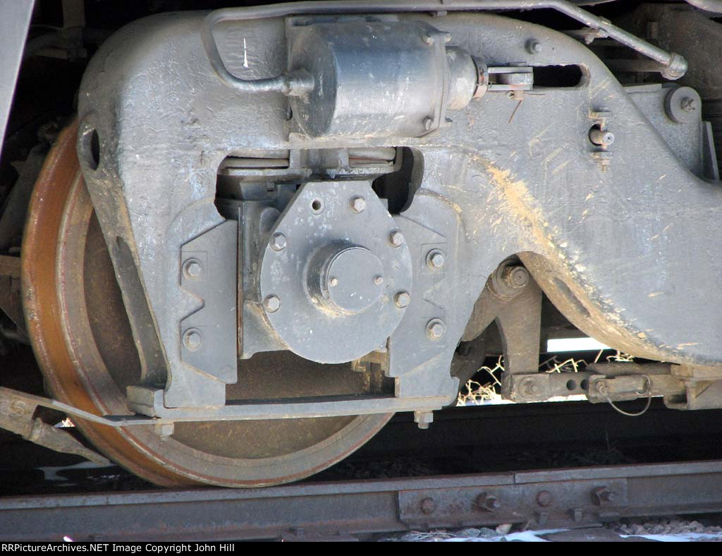 110327015 MNNR T-2 at Cleveland Ave